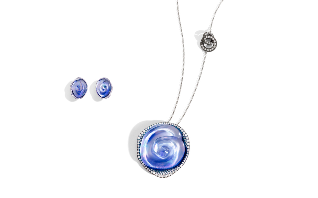 Vhernier’s new Rose collection